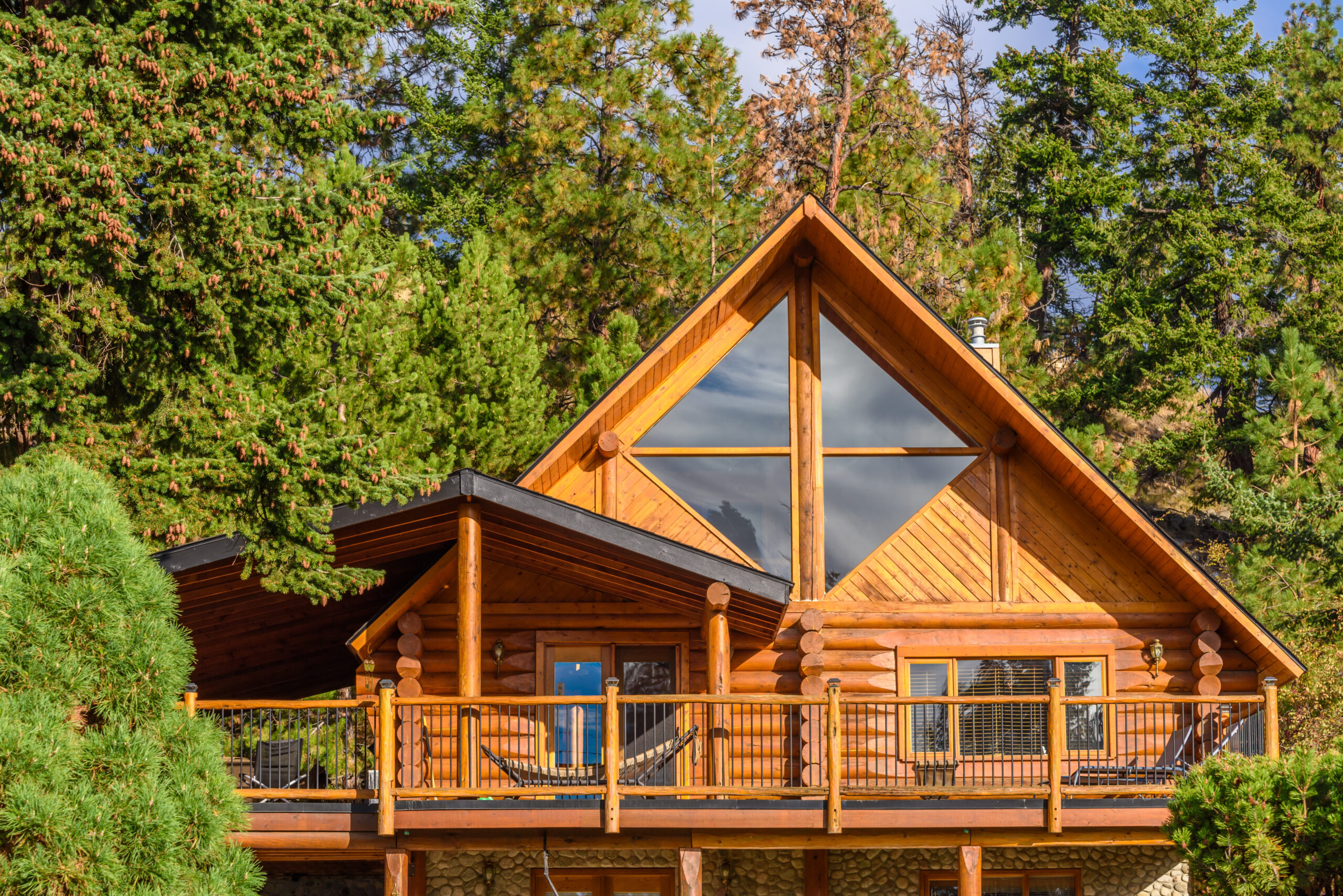 Log Cabin Living in Florida - Security First Insurance